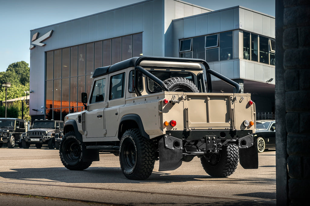 DEFENDER 110 SINGLE CAB – Chelsea Truck Company