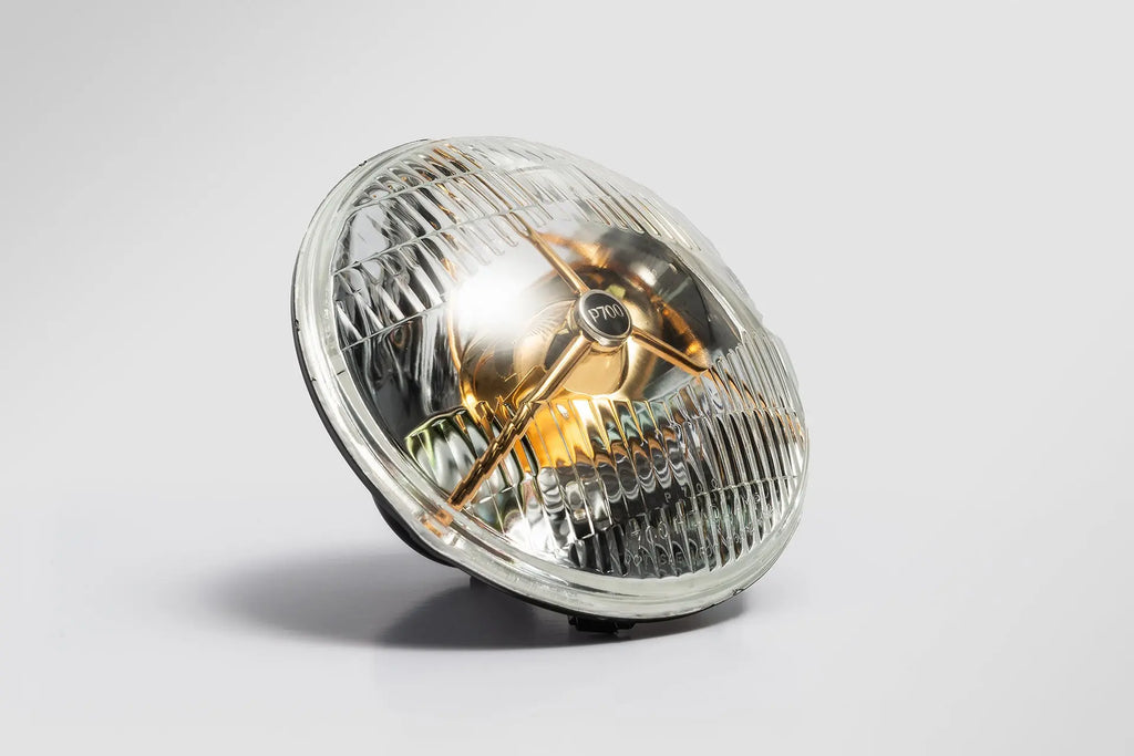 Land Rover Defender Retro Headlights Gold (1991–2016) | Chelsea Truck ...