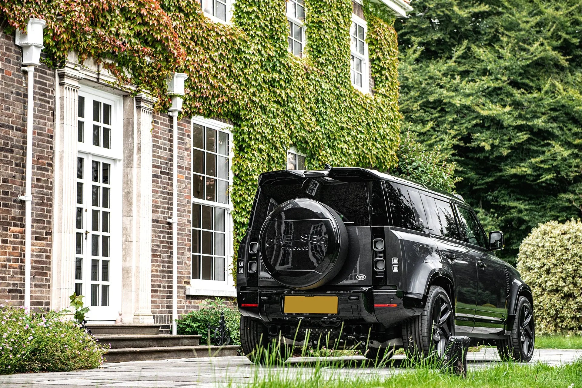 Land Rover Defender (2020-Present) Large Rear Roof Wing – Chelsea Truck ...