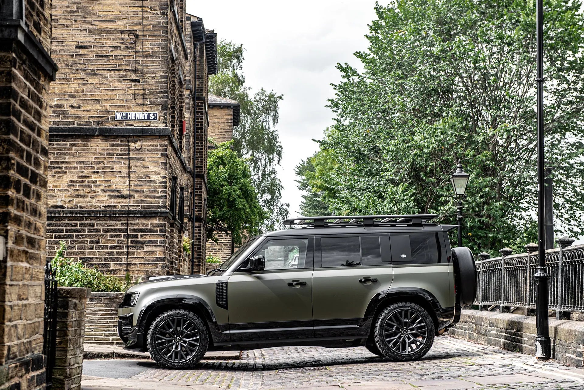 Land Rover Defender (2020-Present) Large Rear Roof Wing – Chelsea Truck ...